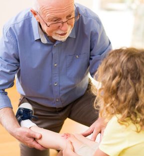 Wound Care: Covered vs. Uncovered - Bacitraycin Plus